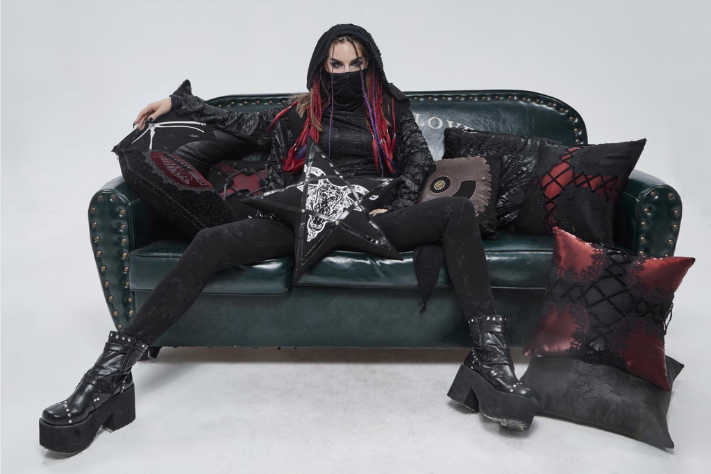 'Ave Satanas' Gothic Pentagram Pillow – DevilFashion Official